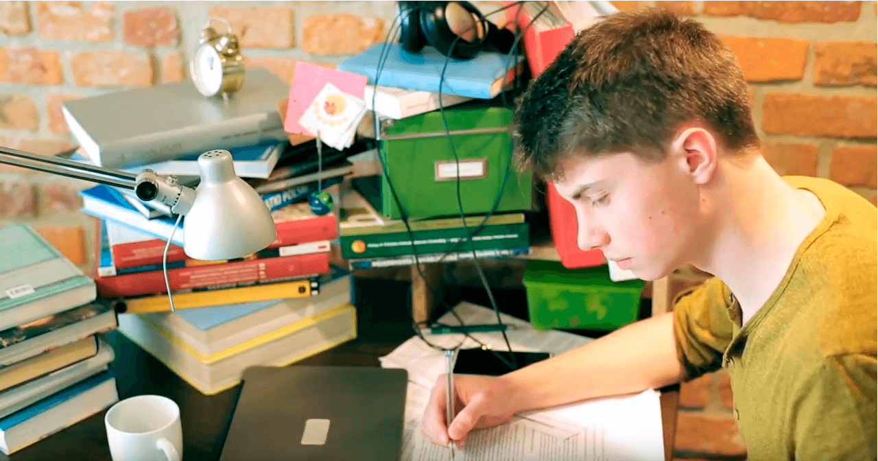 Roni Szuchman - B! Storytelling